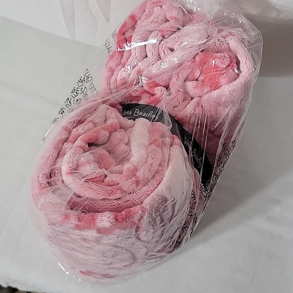 Vera Bradley | Bedding | Hello Kitty X Vera Bradley Pink Limited ...